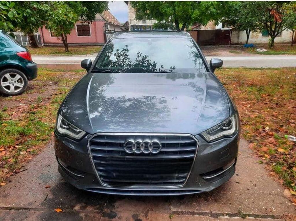 AUDI A3 2013. GOD. - KOMPLETAN AUTO U DELOVIMA |