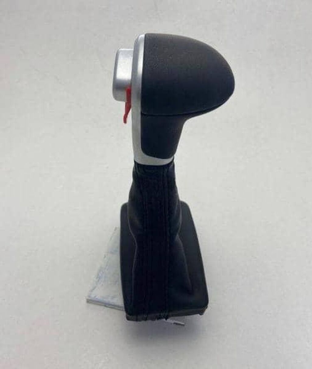 NOVA RUCICA MENJACA ZA AUDI A4, A4 ALLROAD, A5 . OD 2004. DO 2016