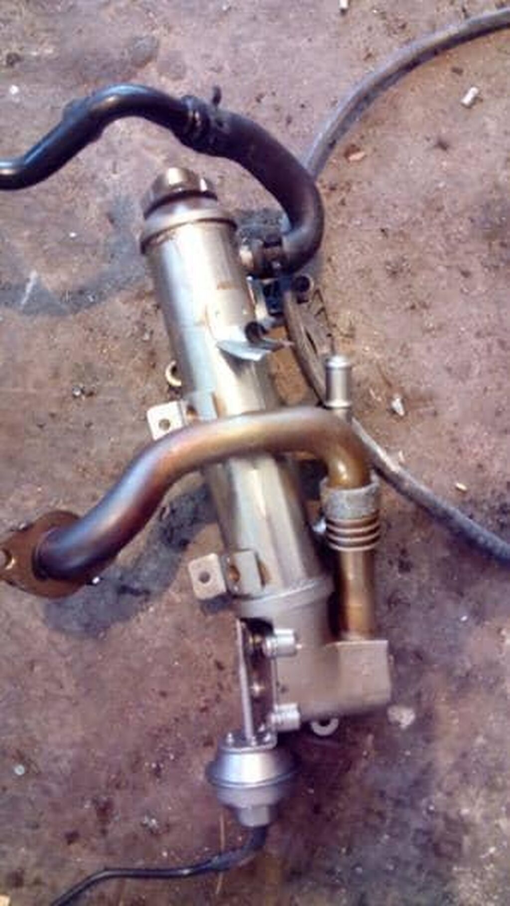 HLADNJAK EGR VENTILA ZA AUDI A4, A4 ALLROAD, A5 . OD 2008. DO 2016