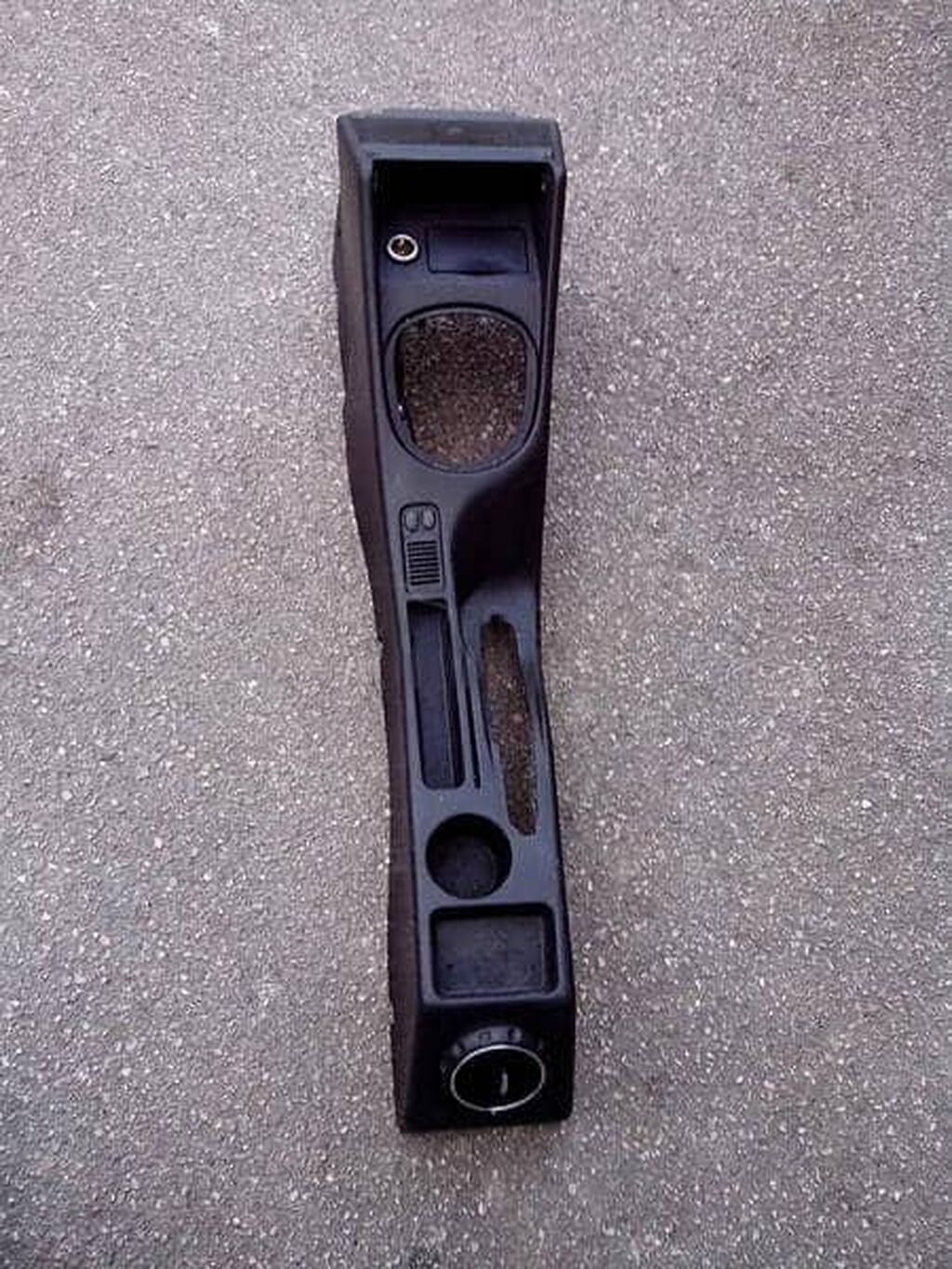 SREDNJA KONZOLA ZA ALFA ROMEO 147 | Najpovoljnije polovni delovi za