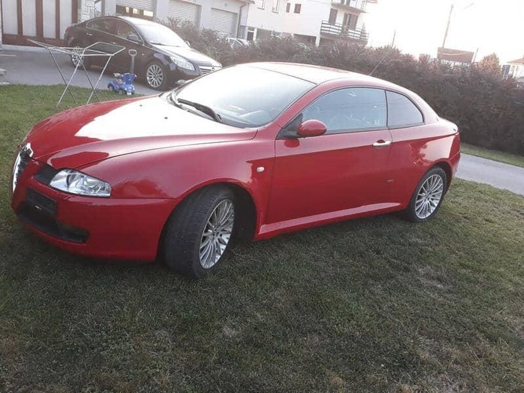 ALFA ROMEO GT - KOMPLETAN AUTO U DELOVIMA | Polovni delovi za Alfa