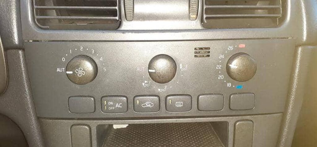 PREKIDAČ VENTILACIJE GREJANAJ ZA VOLVO S40, V40 OD 2000. DO 2005. GOD