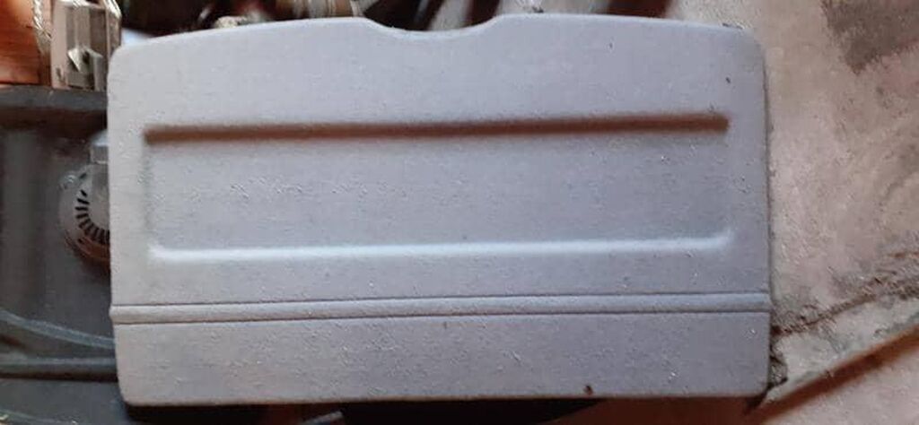 POLICA GEPEKA ZA RENAULT SCENIC OD 1999. DO 2003. GOD. | polica