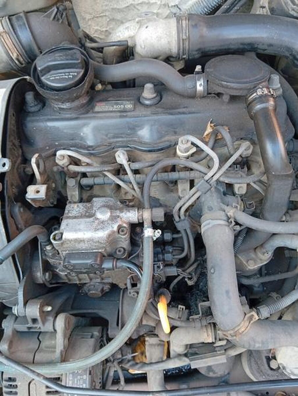 BOŠ PUMPA ZA VOLKSWAGEN CADDY, FOX, GOLF 3 . OD 1996. DO 2004. GOD