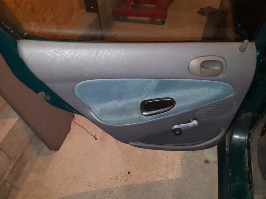 TAPACIRI VRATA ZA PEUGEOT 206 | Imam sve delove za peugeot 206