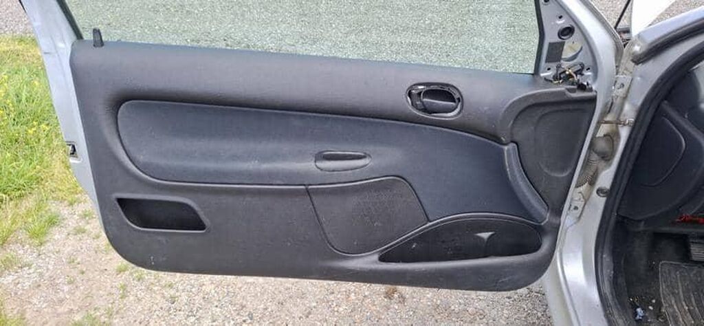 TAPACIRI VRATA CRNI ZA 3 VRATA ZA PEUGEOT 206 | tapaciri vrata