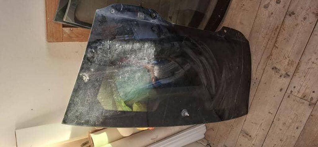 STAKLO GEPEKA ZA SW ZA PEUGEOT 206 | imam sve delove za peugeot 206