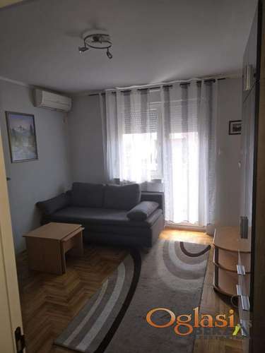 NAMEŠTEN, JEDNOSOBAN STAN, BULEVAR