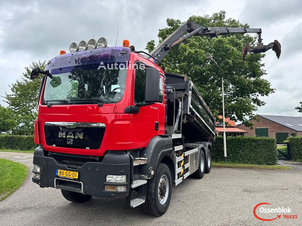 MAN TGS 26.360 6X6 BB 6x6 Euro 5 met 2 zijden kipper en HMF 1643 Z 2 kiper