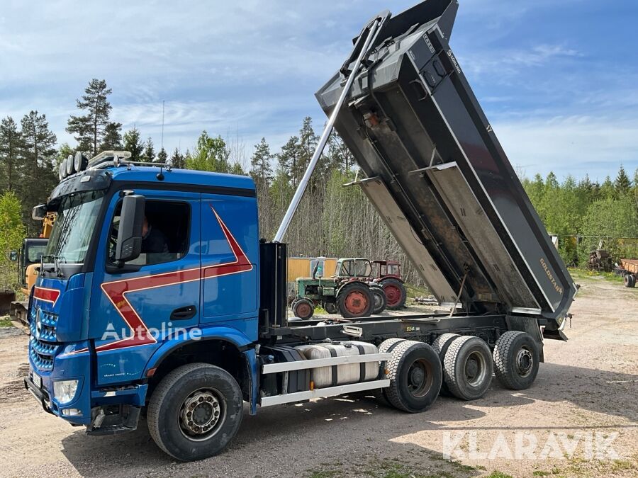 Prodaje se Mercedes-Benz Arocs kiper na aukciji