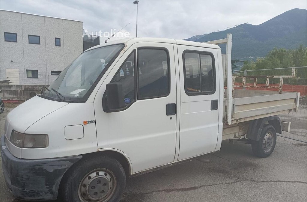 Novi Fiat ducato kamion s ravnom platformom < 3.5t