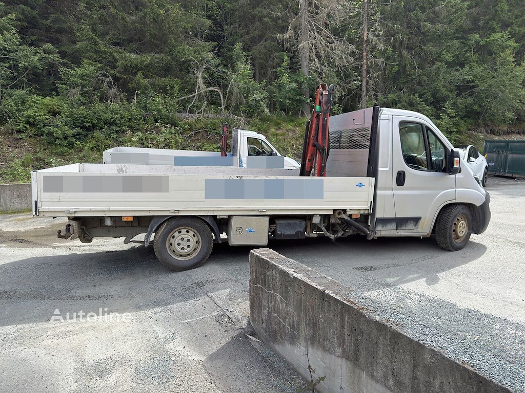 Peugeot BOXER *crane PALFINGER PC 2700 *Reach 6.1m kamion s ravnom platformom < 3.5t