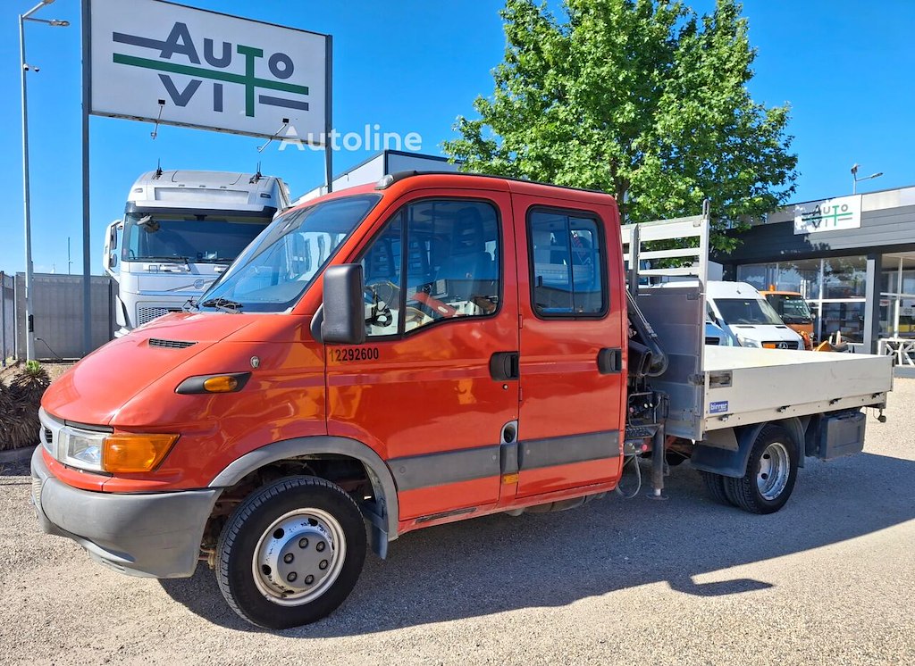 IVECO 50s13 KRAN HIAB kamion s ravnom platformom < 3.5t