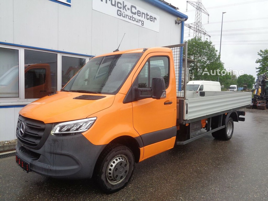 Mercedes-Benz Sprinter 519 CDI Automatik LED kamion s ravnom platformom
