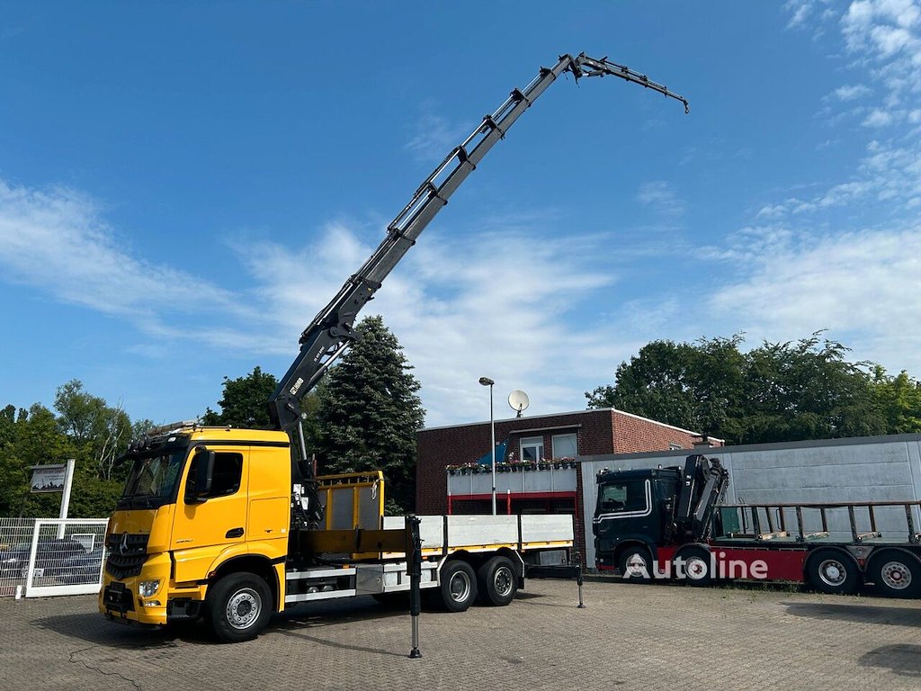 Mercedes-Benz Arocs 2640 kamion s ravnom platformom