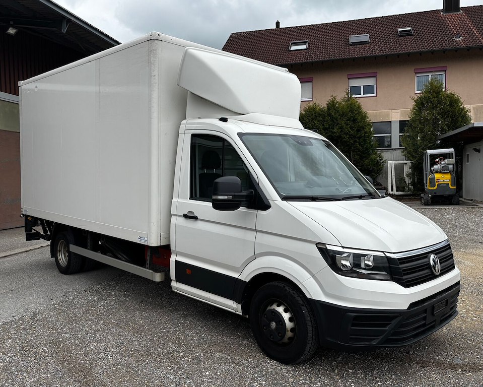 Volkswagen CRAFTER 50 box truck / tail lift kamion furgon