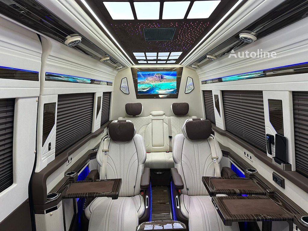 Novi Mercedes-Benz Sprinter 519 VIP 8+1 SEATS TV MASSAGE ON STOCK putnički minibus