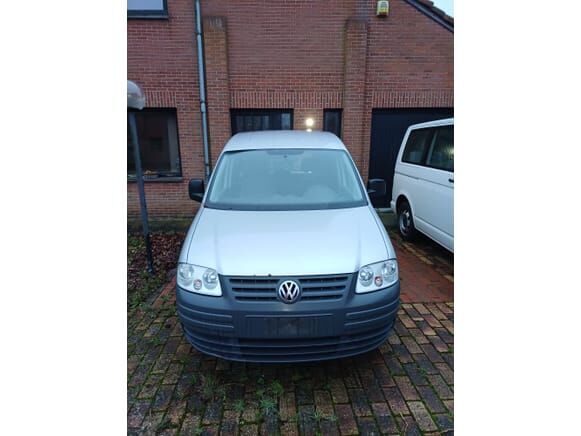 Prodaje se Volkswagen Caddy laki furgon na aukciji