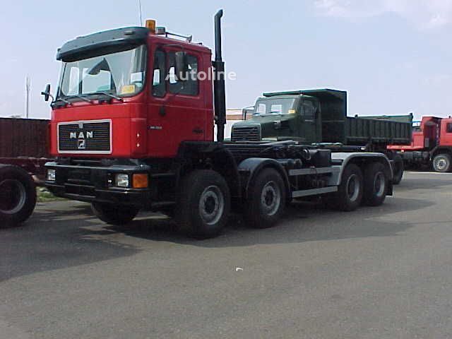 MAN 41.372 - 8x4 kamion rol kiper