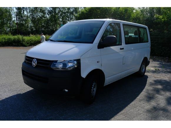 Prodaje se Volkswagen Kombi kombi minibus na aukciji