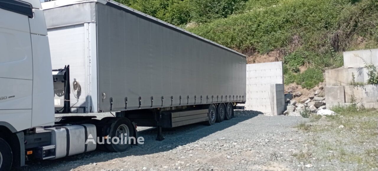 Schwarzmüller poluprikolica sa kliznom ceradom