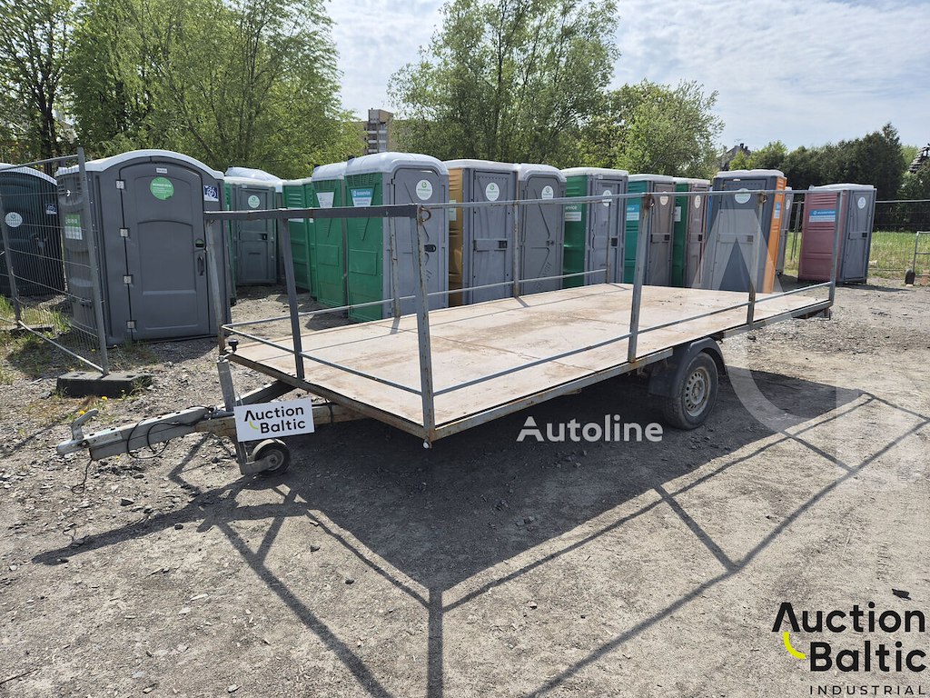 Prodaje se Domantas B2P-4000 poluprikolicu sa kliznom ceradom na aukciji