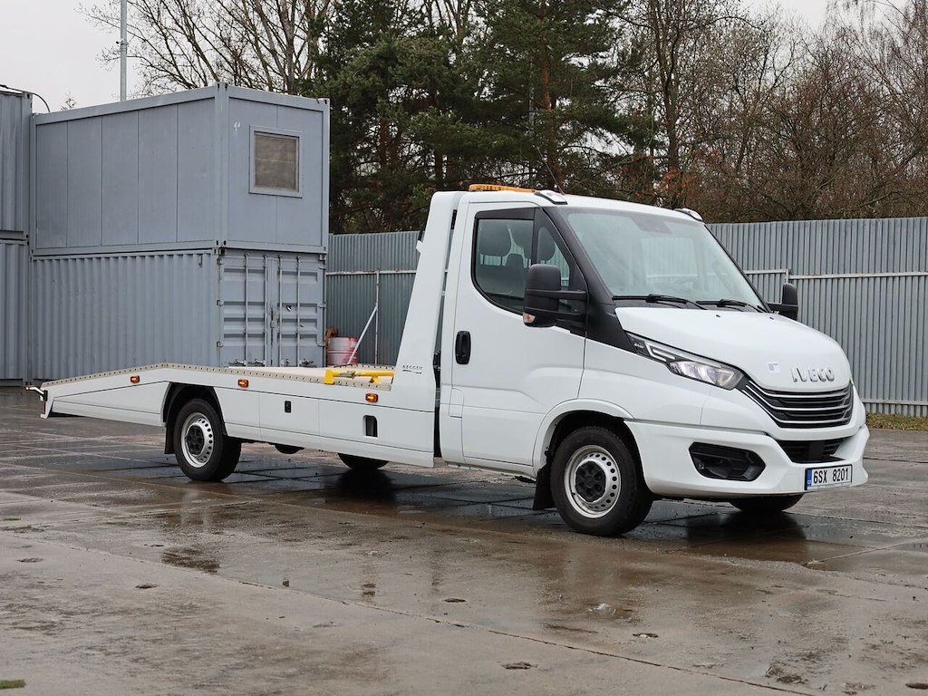 IVECO DAILY 35S18, EURO 6, 3,5 TUNY, 3 MÍSTA, MAX VÝBAVA, WEBASTO, SAT šlep auto