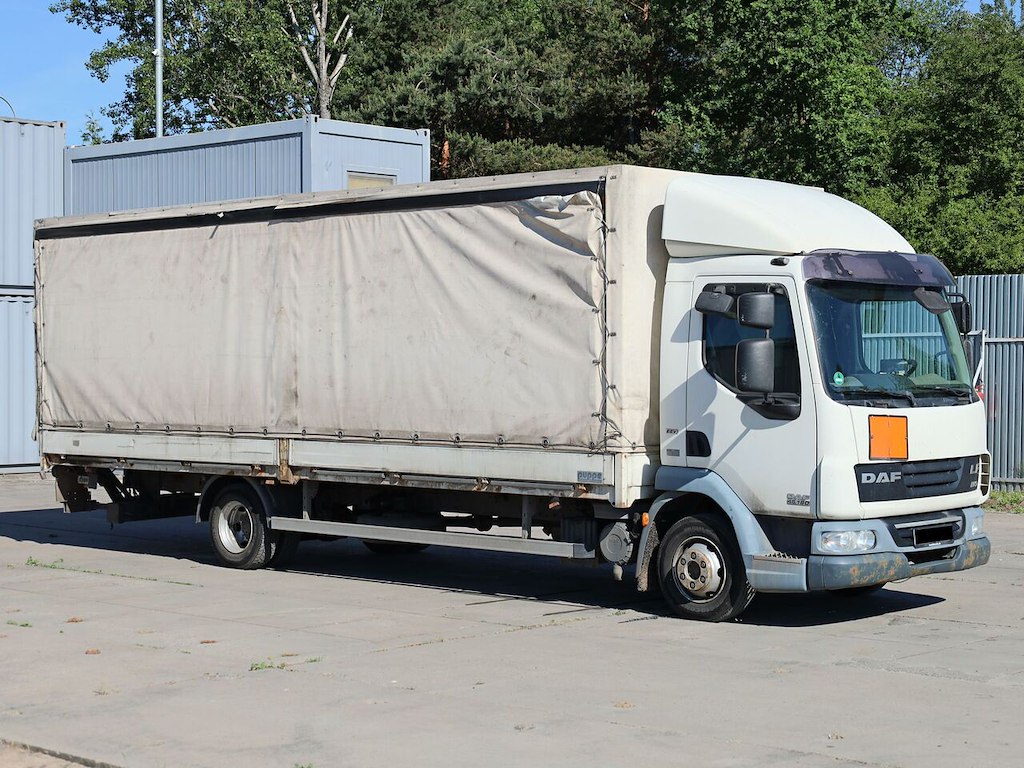 DAF LF45, EURO 5, HYDRAULICKÉ ČELO MBB PALFINGER, 18 PALET, POČET VÁ kamion s ceradom