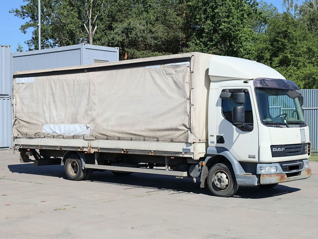 DAF LF45, EURO 5, HYDRAULICKÉ ČELO MBB PALFINGER, 18 PALET, DVOUSTRA kamion s ceradom