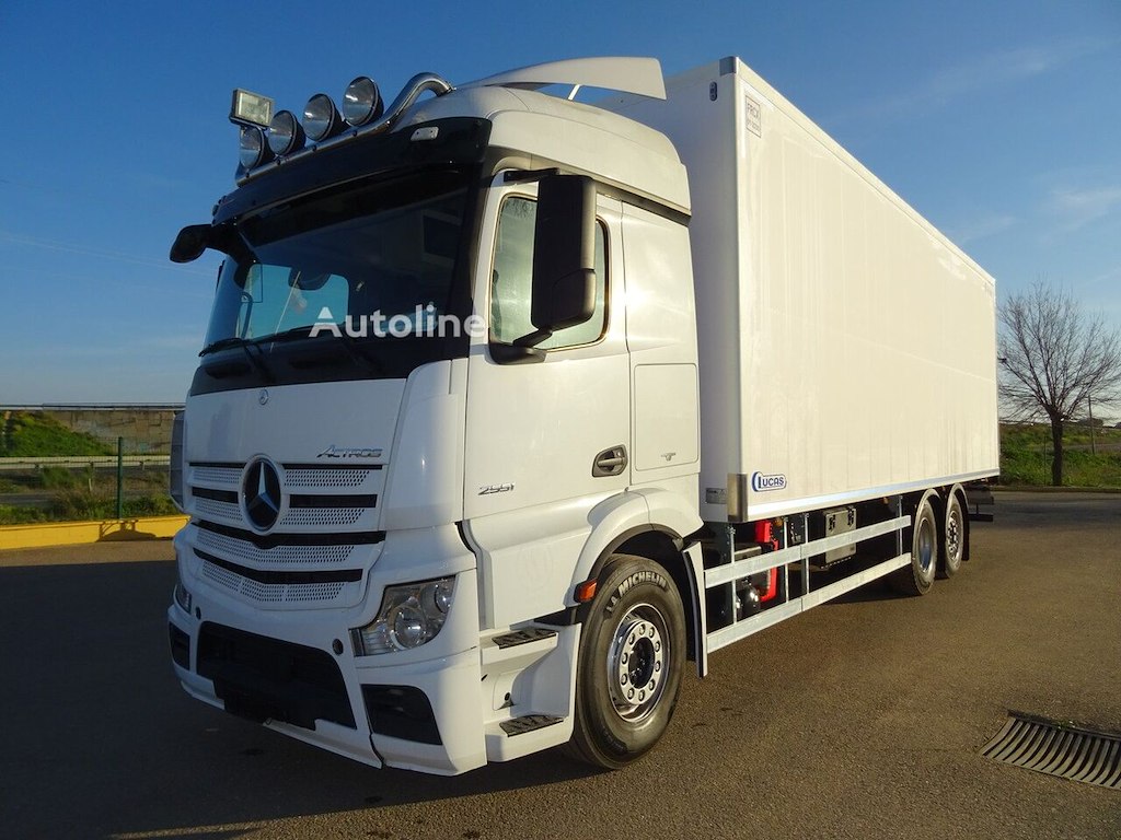 Mercedes-Benz ACTROS 25 52 izotermni kamion