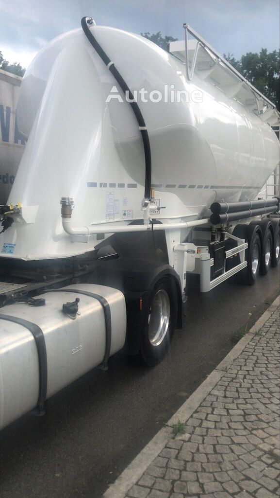 Nova Spitzer SF2737 cisterna za prevoz cementa