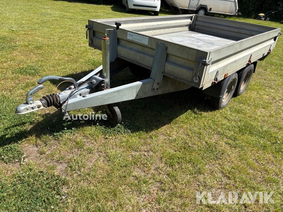Prodaje se Variant 1003B auto prikolicu na aukciji