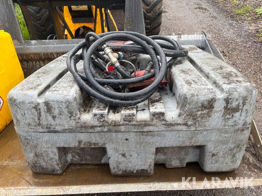 Prodaje se Silvan Dieseltank Silvan 300L rezervoar za skladistenje goriva na aukciji