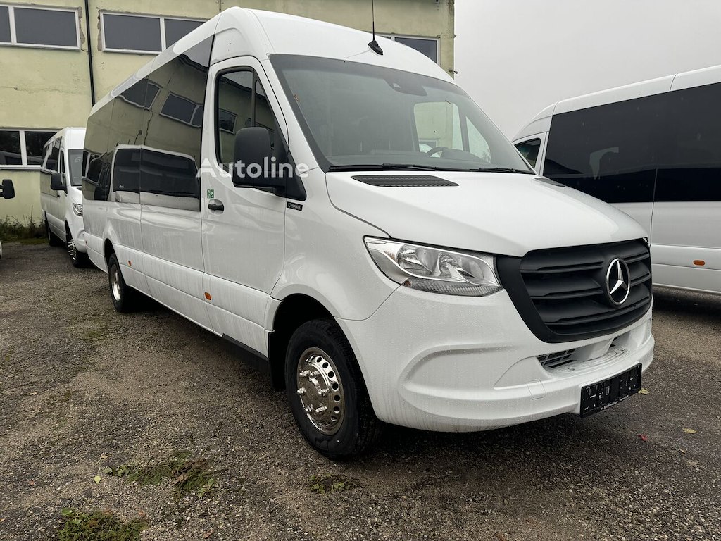 Novi Mercedes-Benz Sprinter 517 turistički autobus