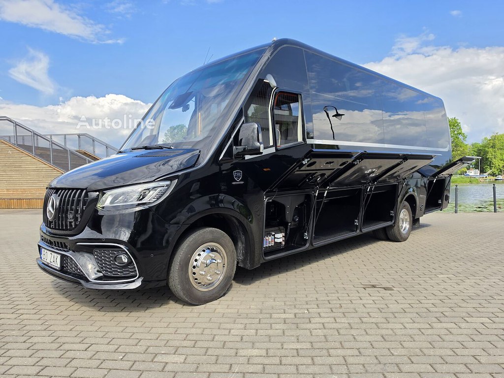 Novi Mercedes-Benz Sprinter prigradski autobus