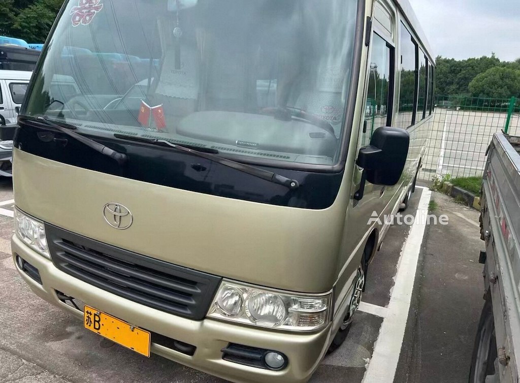 Toyota Coaster, Executive bus prigradski autobus