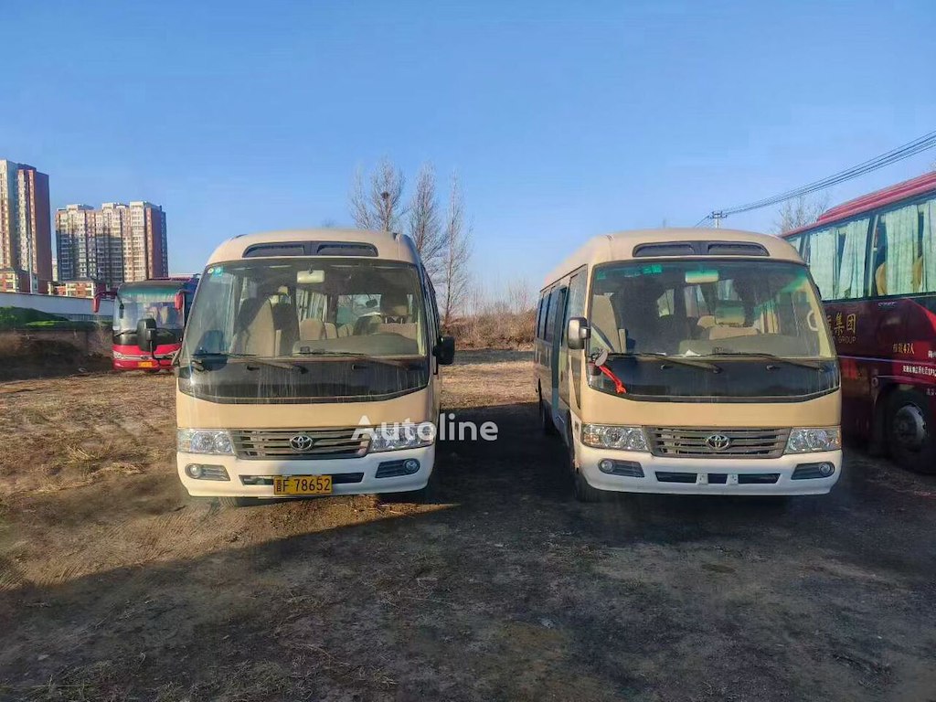 Toyota Coaster prigradski autobus