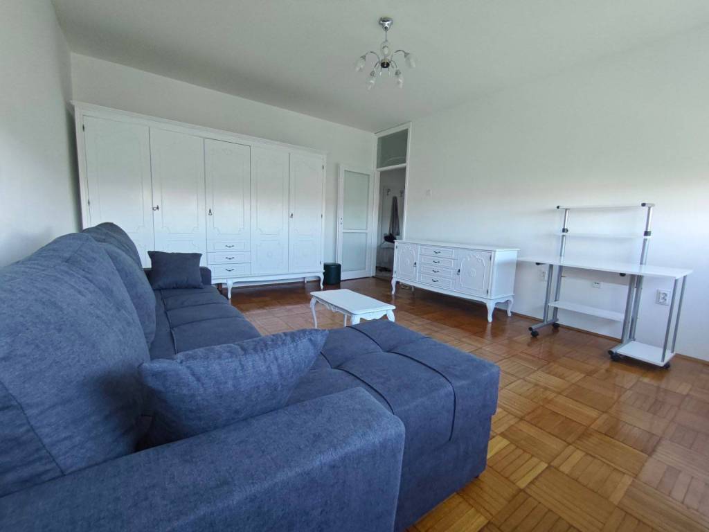 Dvosobni stan Ulica Vladimira Tomanovica, Šumice, Beograd