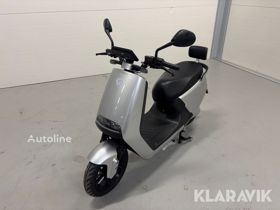 Prodaje se Yadea G5 motocikl na aukciji