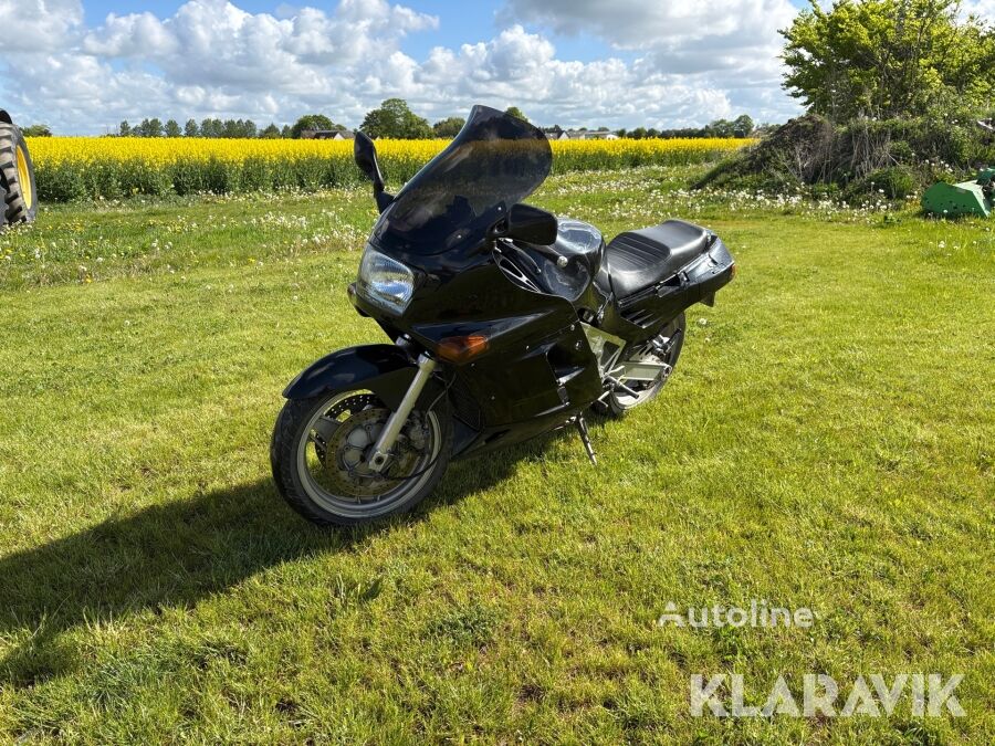 Prodaje se Kawasaki ZX 10 motocikl na aukciji