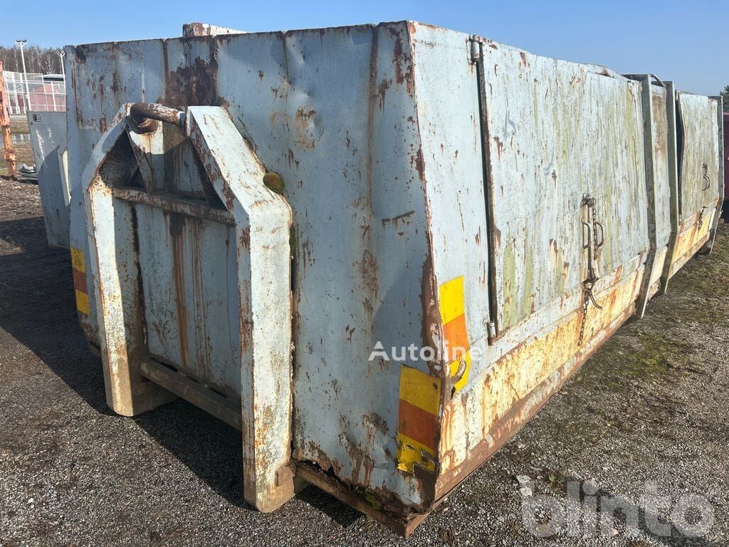 Prodaje se karoseriju kipera na aukciji