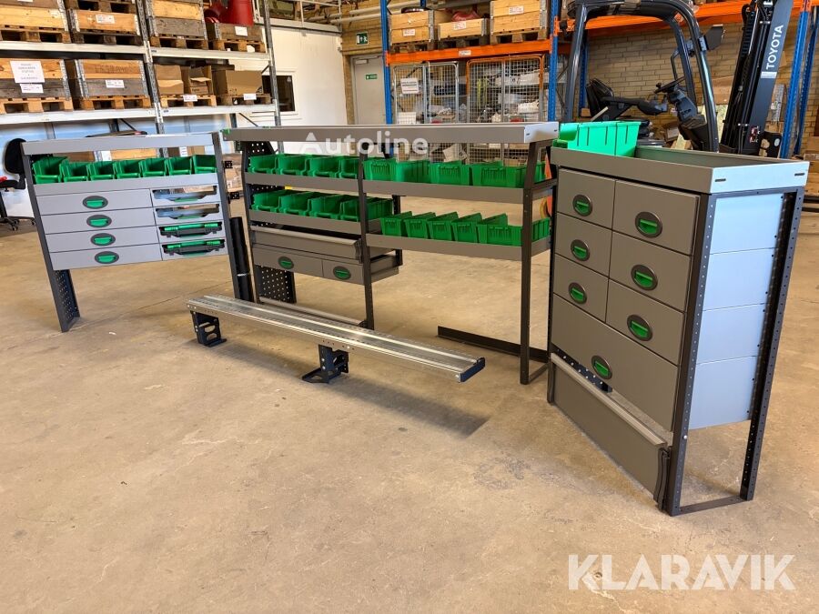 Prodaje se System Edström Varebilsindretning System Edström 3 reoler og et loftophæng raonik za sneg na aukciji
