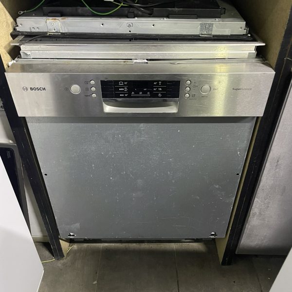 Bosch ugradna sudo masina za 12 kompleta