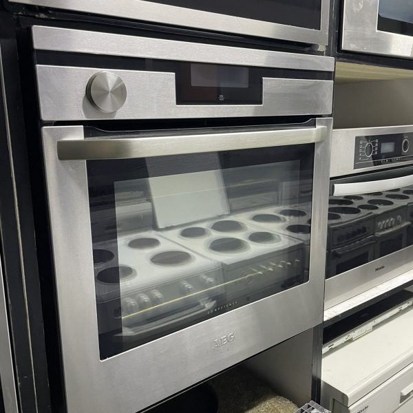 AEG Electrolux samostalna ugradna rerna na paru