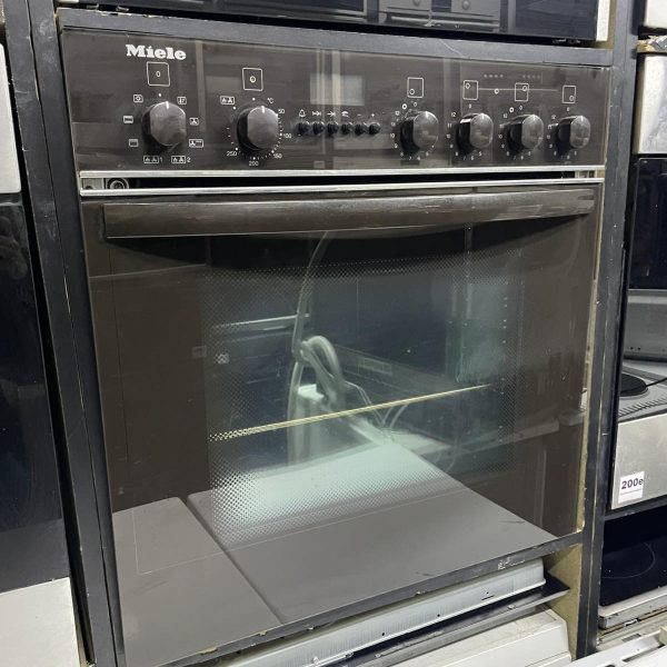 Miele ugradni set rerna i ploca