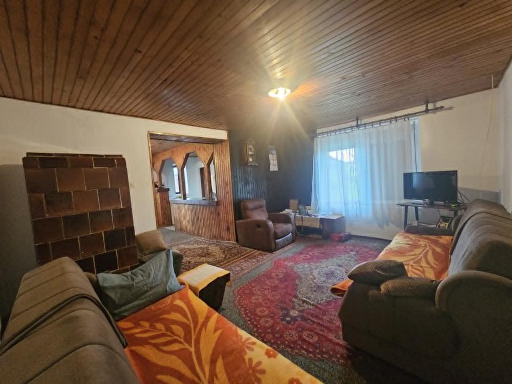 Novo Selo -trosobna kuća ID#1823
53.000 €