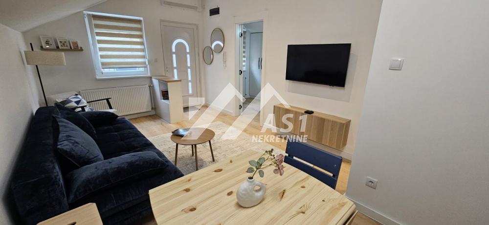Izdaje se LUX dvosoban stan na Podbari sa svim troškovima i parkingom !! ID#7031
450 €