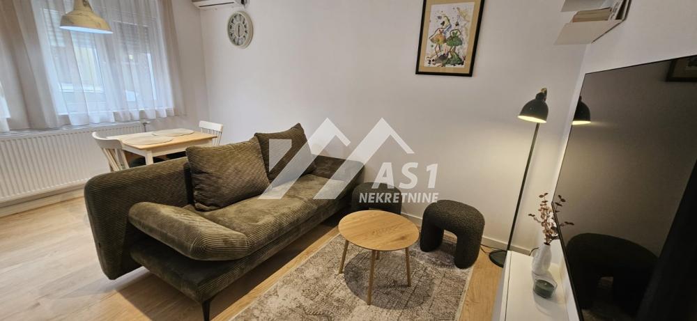 Lux stan na Podbari sa svim računima ID#7033
450 €