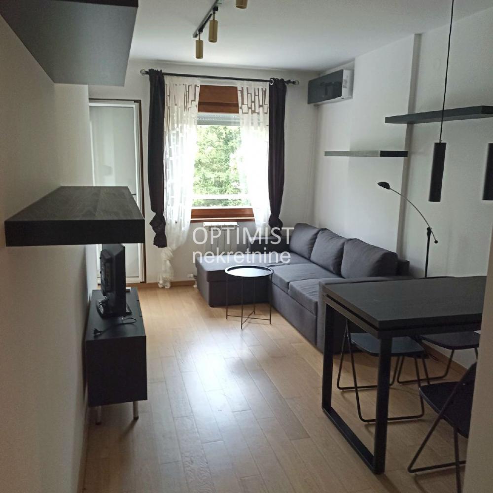 Vračar | Crveni krst | 2.0 ID#3522
650 €