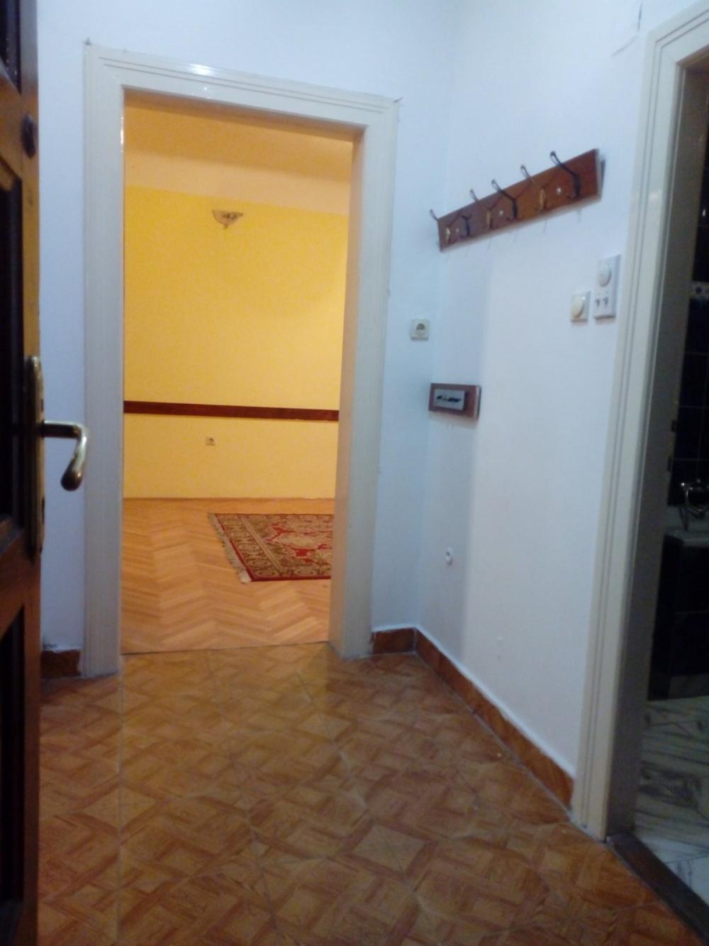 Savska,3.0,prazan,za poslovni prostor ID#19363
700 €